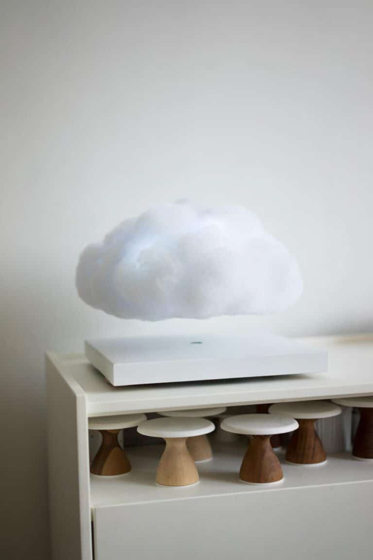 Floating Cloud